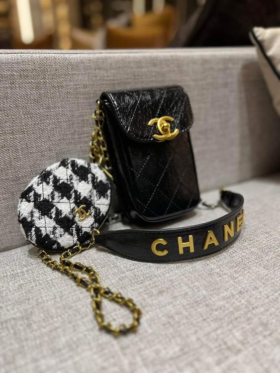 Chanel vip gift multi pochette | Kaufen auf Ricardo
