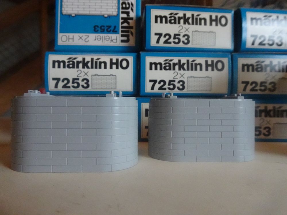 Märklin 9 x 7253/1 x 7252 Pfeiler H0/int 43 (Gebraucht) in Winterthur ...