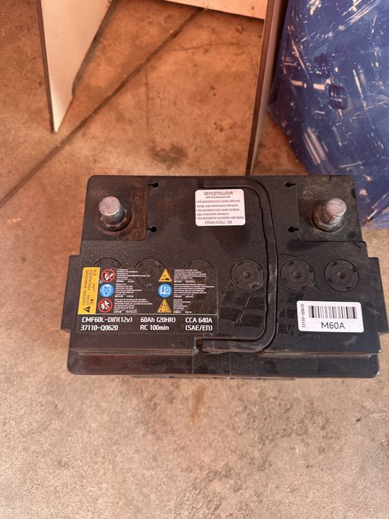 defekte Autobatterie CMF60L-DIN (12V) - 60Ah, 640A (Defekt) in ...