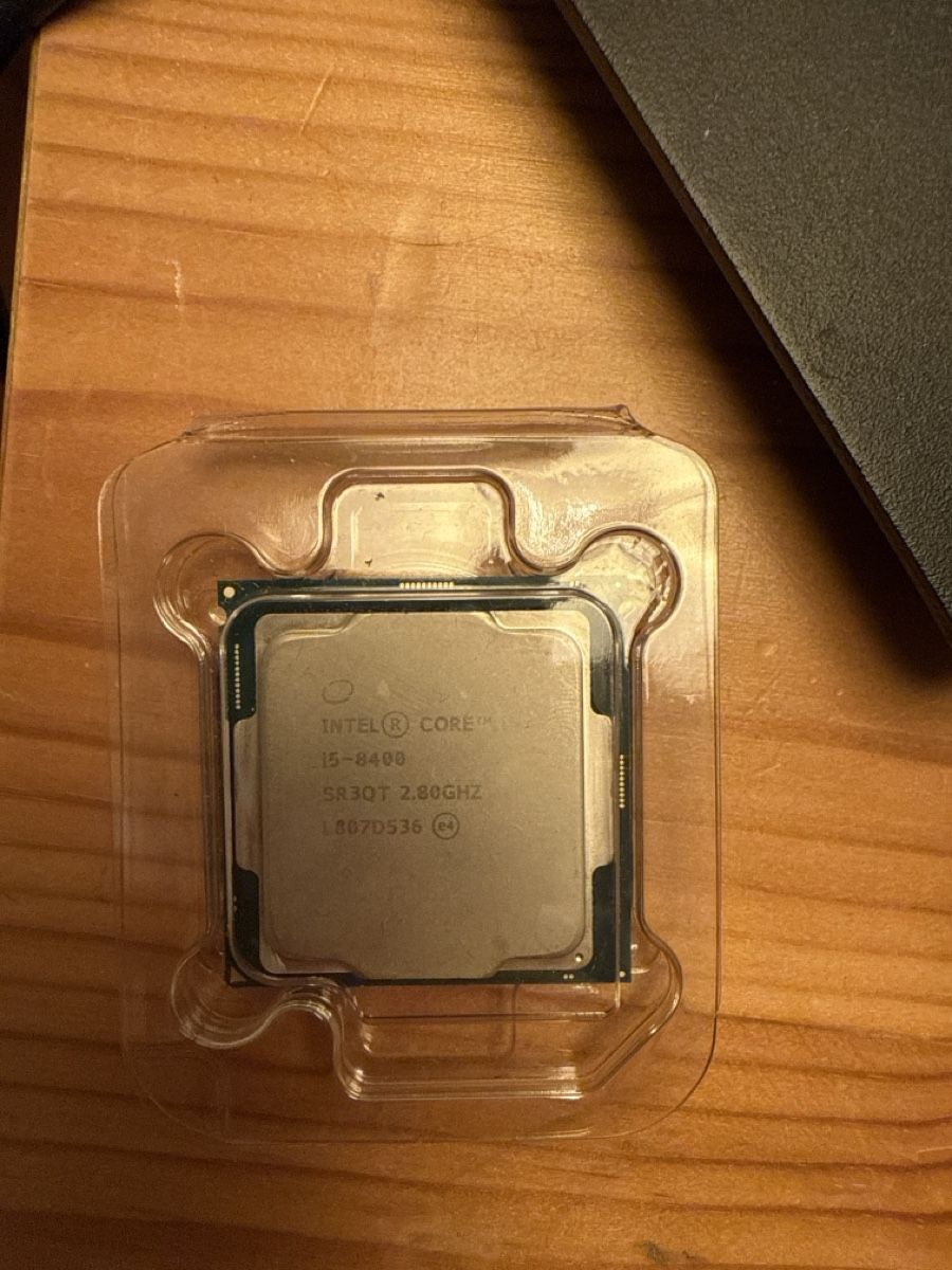 Intel Core i5-8400 (2.8 GHz) (D'occasion) à Sion pour CHF 10 – avec ...