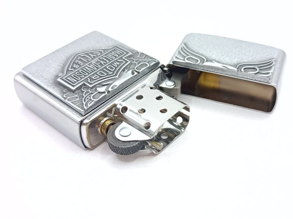 ZIPPO Harley Davidson Iron Eagle Emblem Feuerzeug 60001210 (Neu und originalverpackt) in Ennenda ...