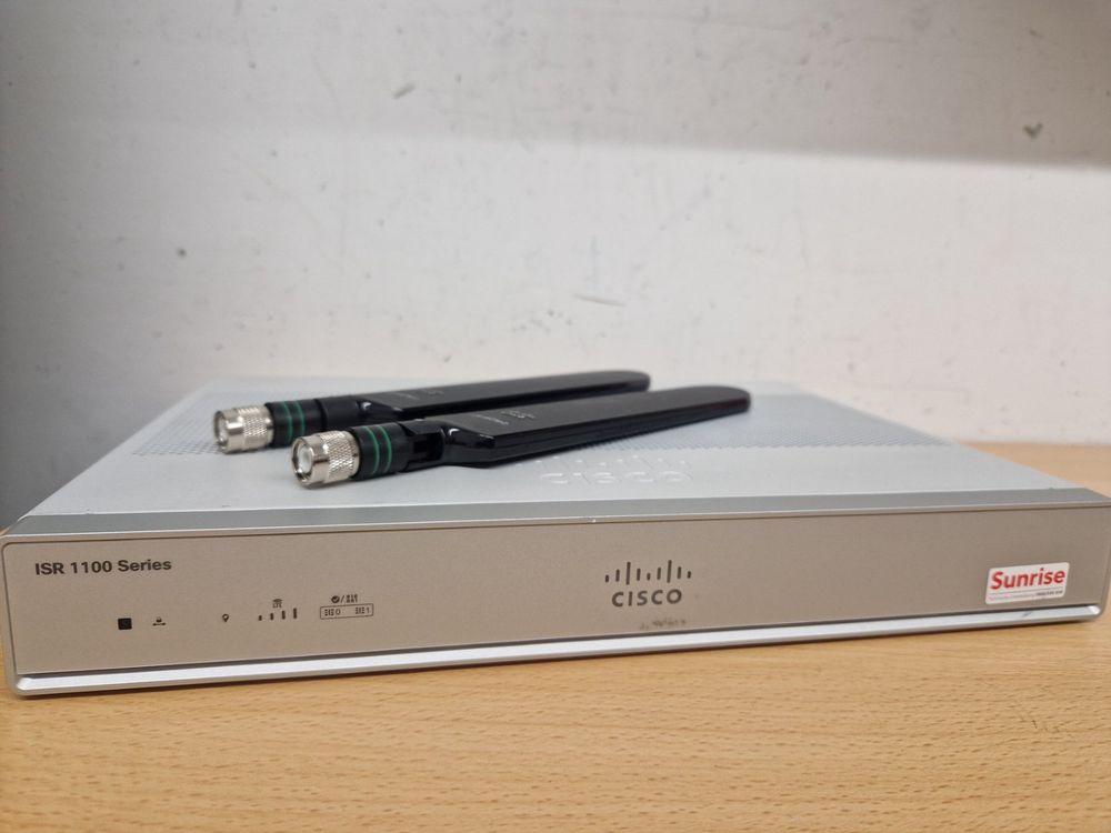 CISCO CS1117 / ISR 1100 Series Mobile-Router LTE (Gebraucht) in ...