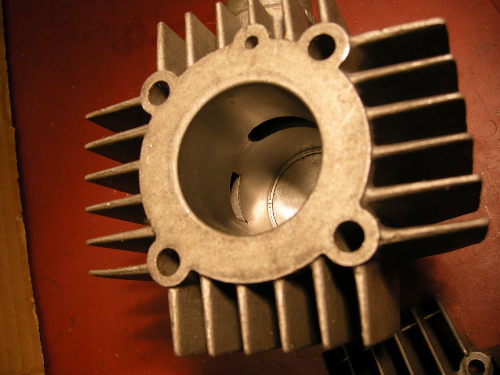 Zylinder, Kolben. Mofa.Moped. Motor (Neu (gemäss Beschreibung)) in Birmenstorf AG für CHF 88 ...