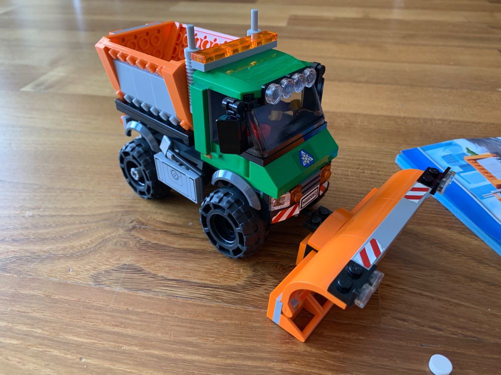 LEGO City Schneepflug Nr. 60083 (Gebraucht) in Edlibach für CHF 25 ...