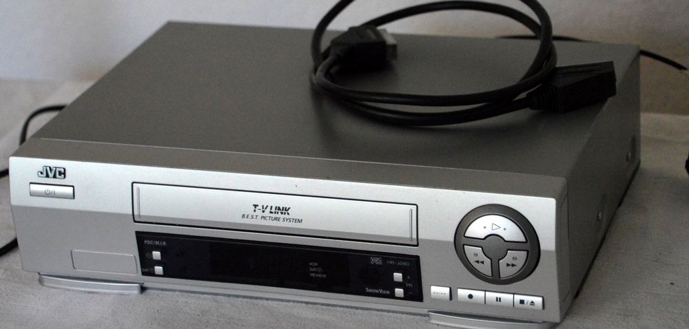Videorecorder JVC HR-J280MS magnétoscope (Gebraucht) in Collonges für ...