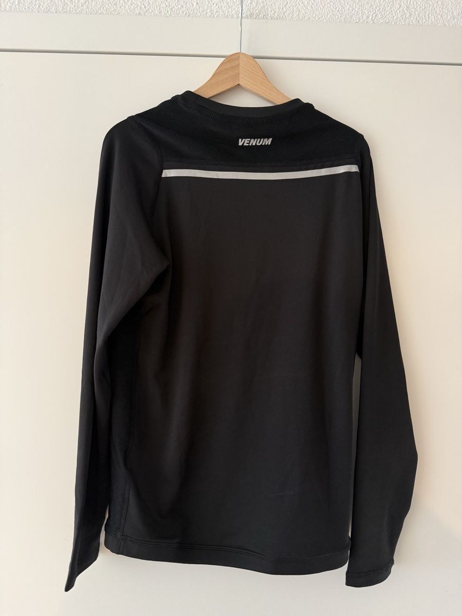 Last Chance! Venum Rashguard XL MMA BJJ (Gebraucht) in Glattpark ...