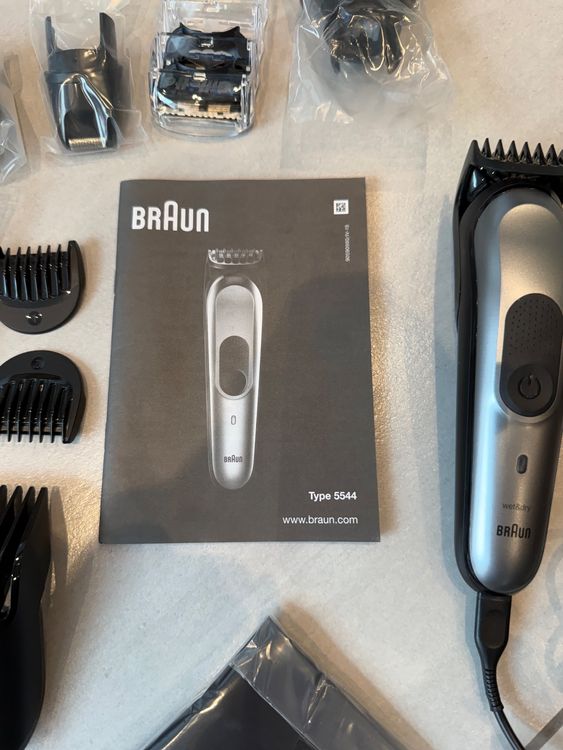 Rasierer der Marke Braun Typ 5544 mit div. Aufsätzen (Gebraucht) in ...