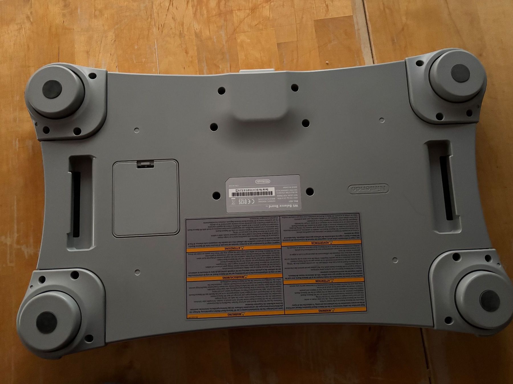 Wii Balance Board mit Wii Fit Plus (Gebraucht) in Frenkendorf für CHF ...