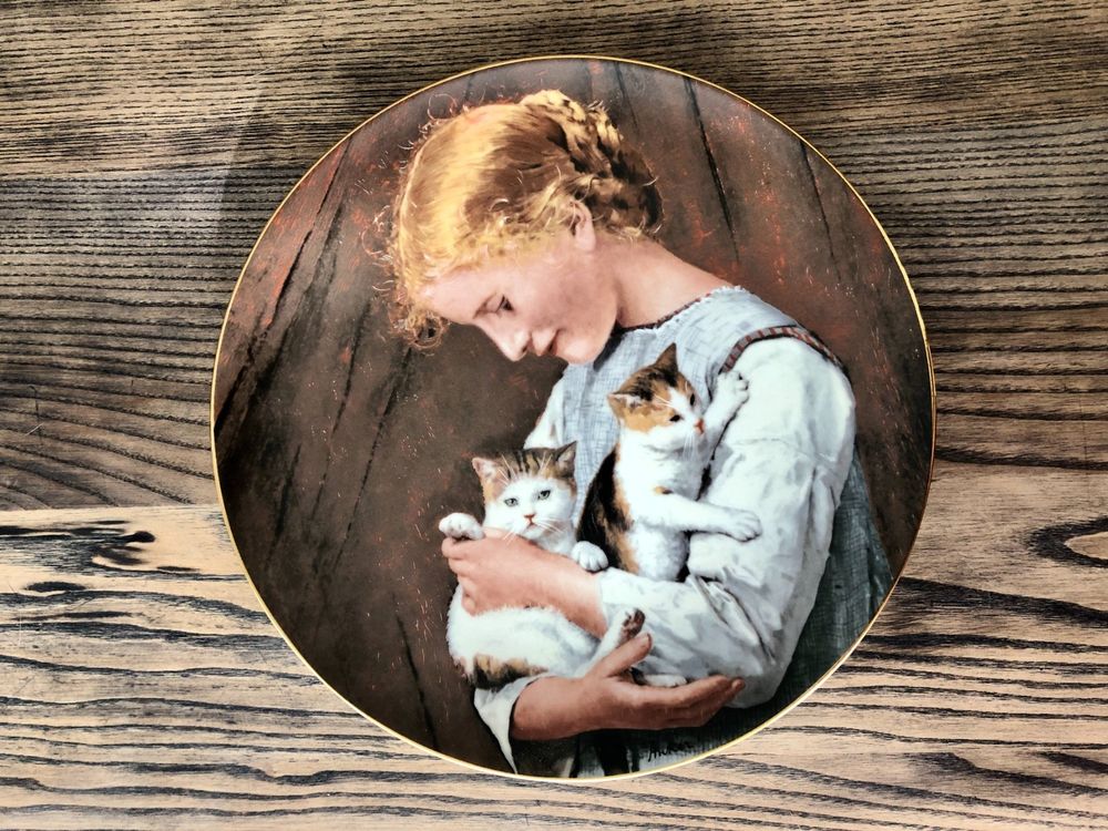Langenthal Sammelteller - Mädchen mit zwei Katzen (Gebraucht) in Kloten ...