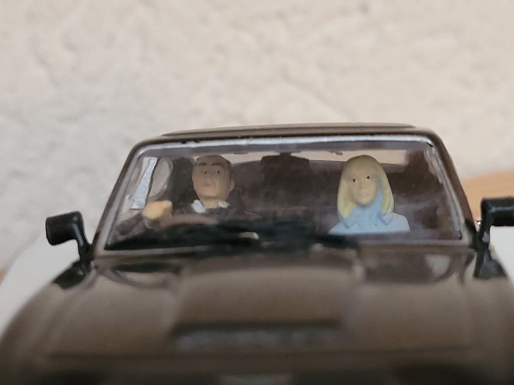 Auto 1:43 - Aston Martin V8 Vantage - Diorama James Bond 007 (Neuf (Voir description)) à Payerne ...