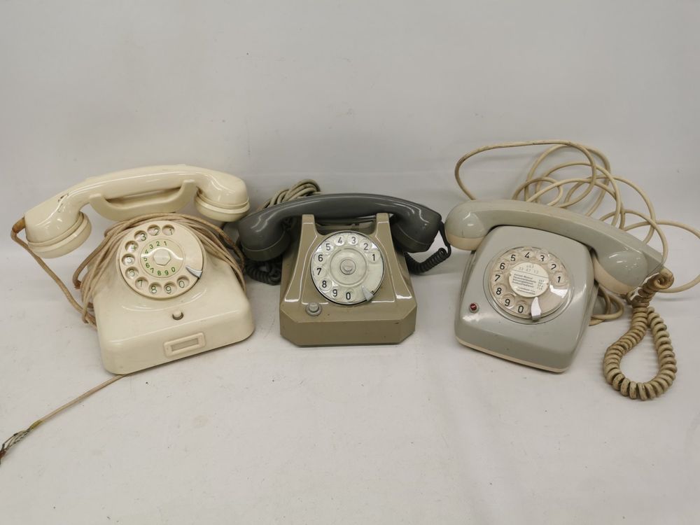 Sammlung 3 alte Telefone Apparat Drehtelefon (Gebraucht) in Toffen für ...