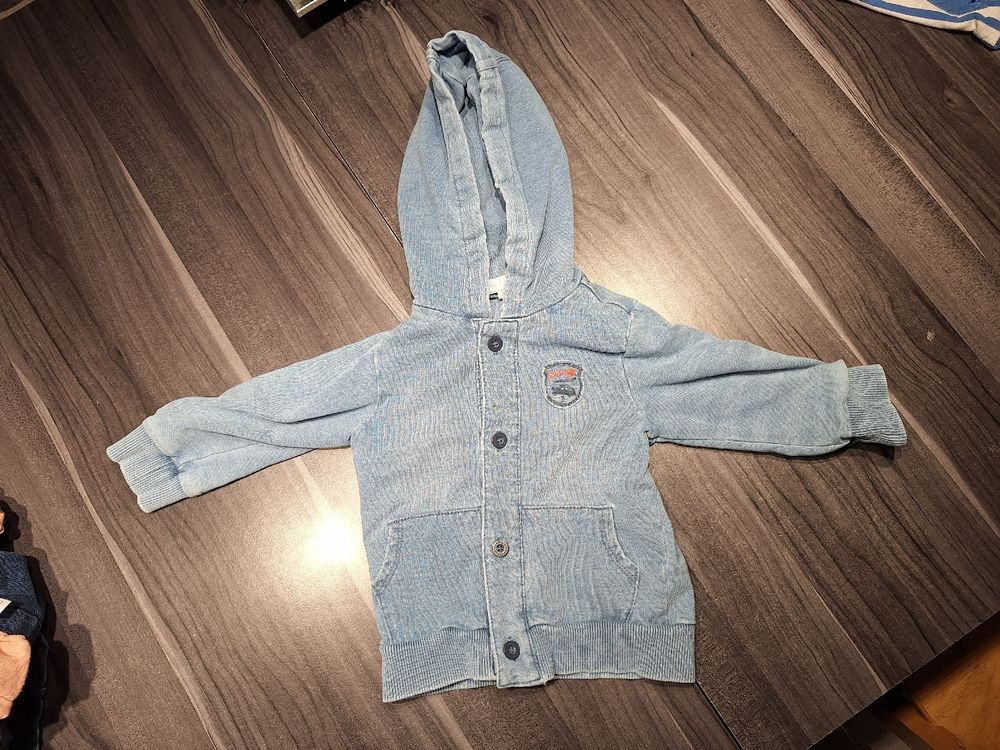 Jäckchen in Jeansoptik Gr. 12 Monate (Gebraucht) in Lupfig für CHF 1 – mit Lieferung auf Ricardo ...