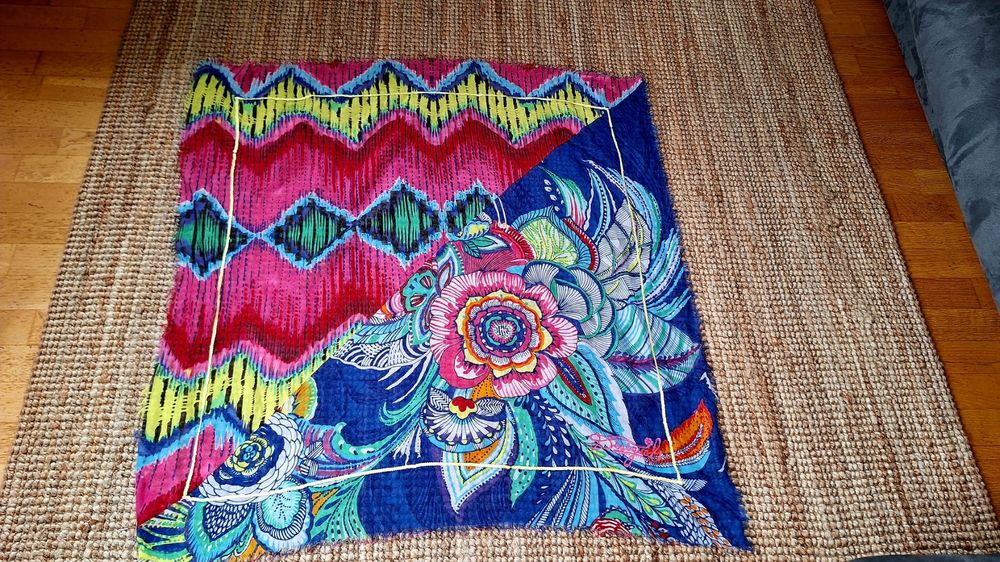 Desigual Tuch / kurzer Parero (Neu (gemäss Beschreibung)) in Wichtrach ...