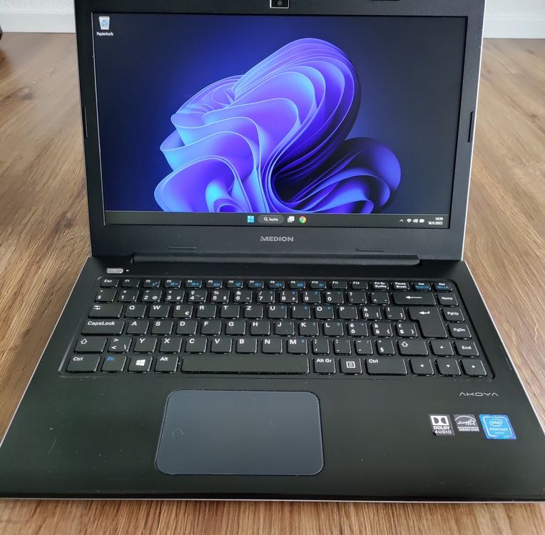 super slim Ultrabook, Pentium, SSD, Windows 11, Office 2021 (Gebraucht) in Windisch für CHF 116 ...