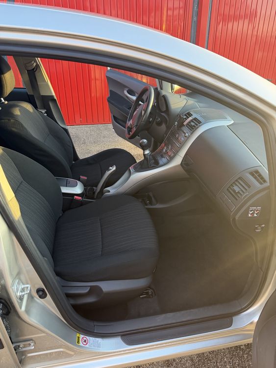 Toyota Auris 1.6 ab MFK 01.26 (Gebraucht) in Büsserach für CHF 4600 ...