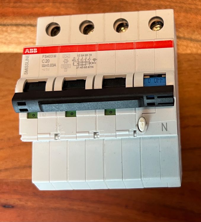 FI/LS Schalter ABB SMISSLINE TP C 20A 10kA 4P 30mA (Gebraucht) in Romanshorn für CHF 129 – mit ...