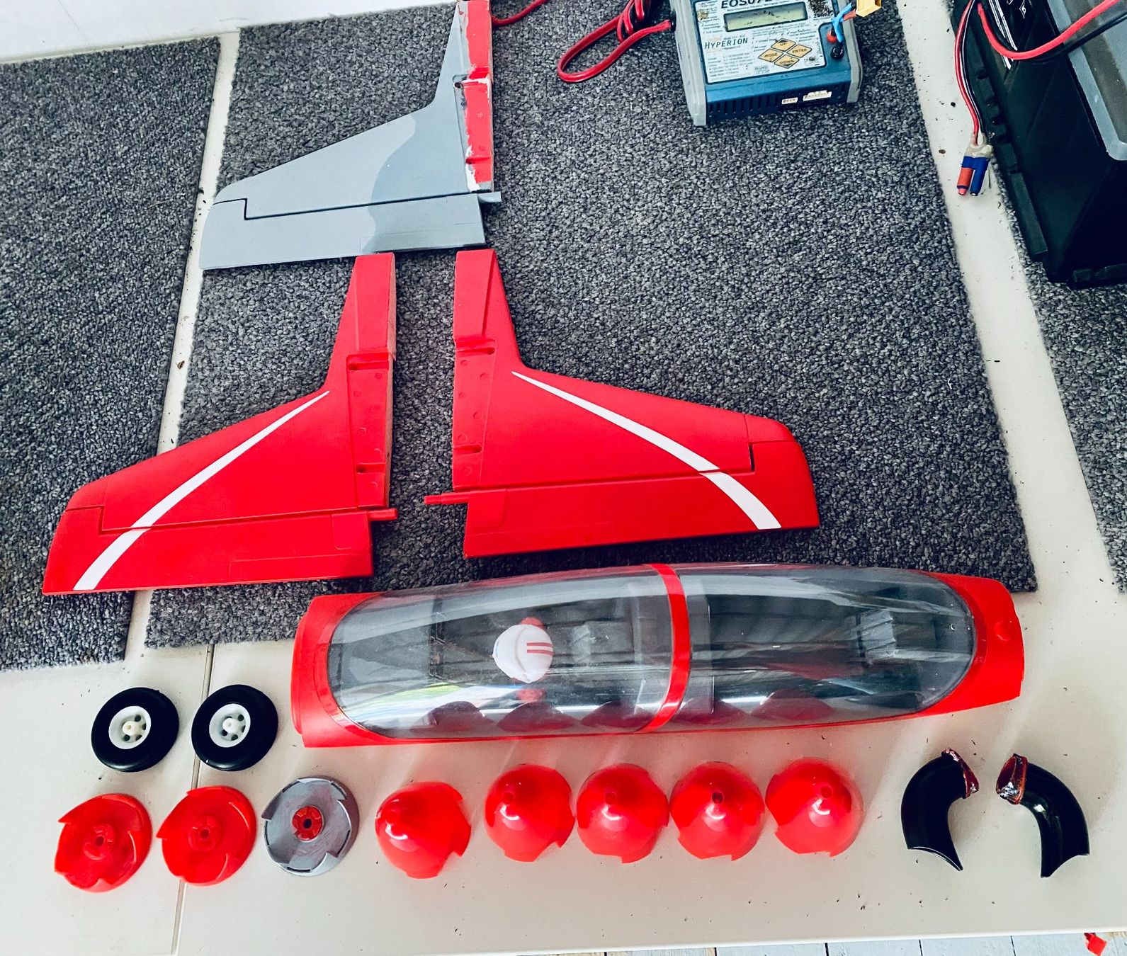 FMS PC-21 Diverse Ersatzteile (Gebraucht) in Adliswil für CHF 17.9 – nur Abholung auf Ricardo kaufen