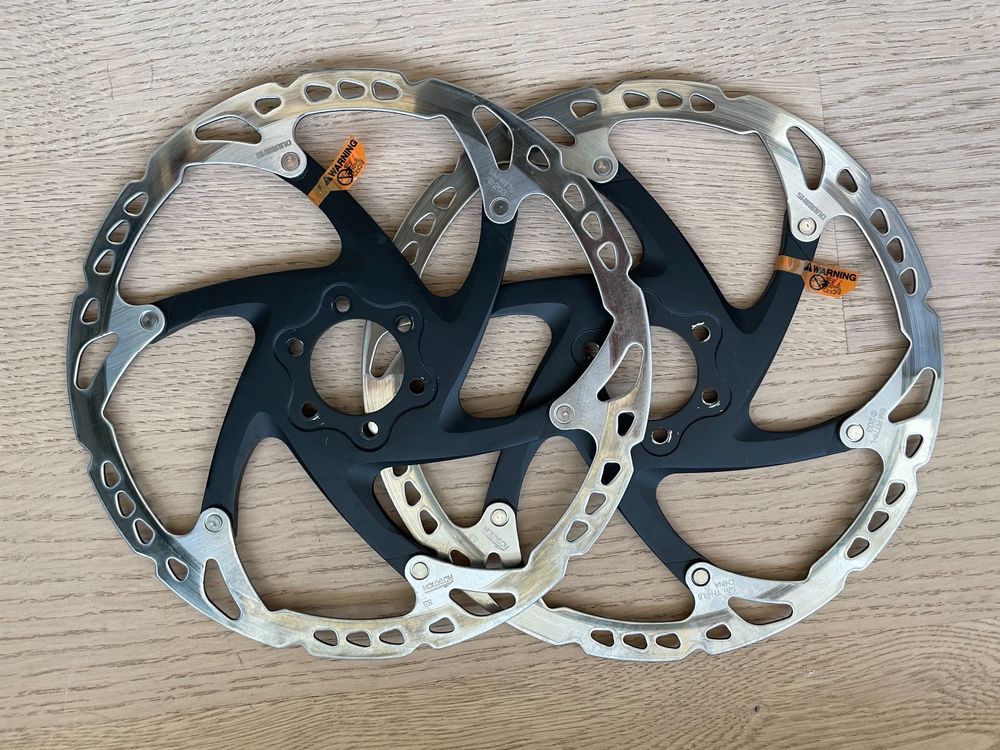 2 Stück Shimano Disc Bremsscheiben SM-RT 76 203mm (Gebraucht) in ...