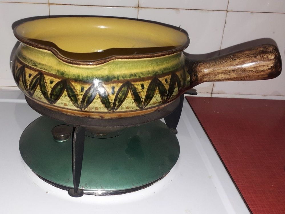 Vintage Set Caquelon Fondue + Metal Rechaud (Gebraucht) in Zürich für ...