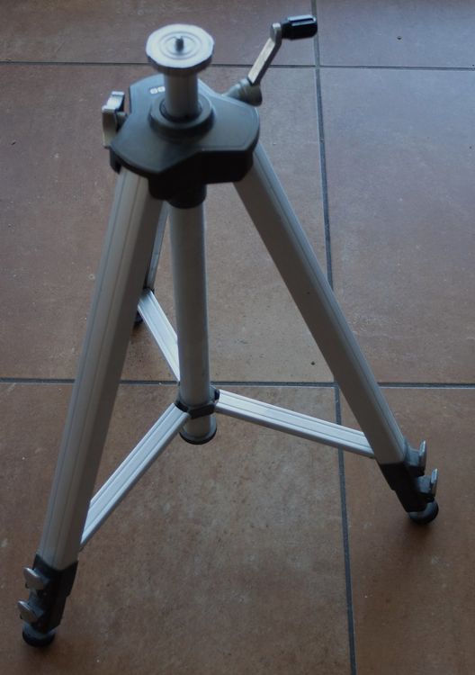 Foto-Stativ (Gebraucht) in Wangs für CHF 25 – mit Lieferung auf Ricardo ...