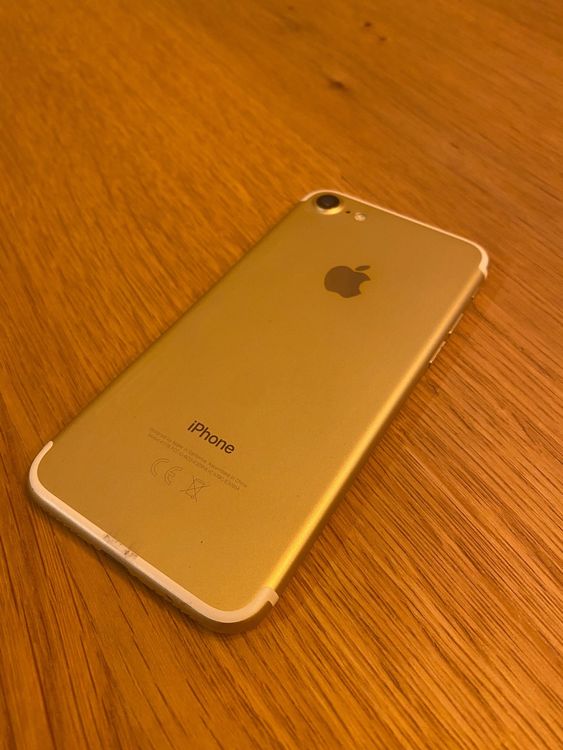 Apple iPhone 7 A1778 128GB | Kaufen auf Ricardo