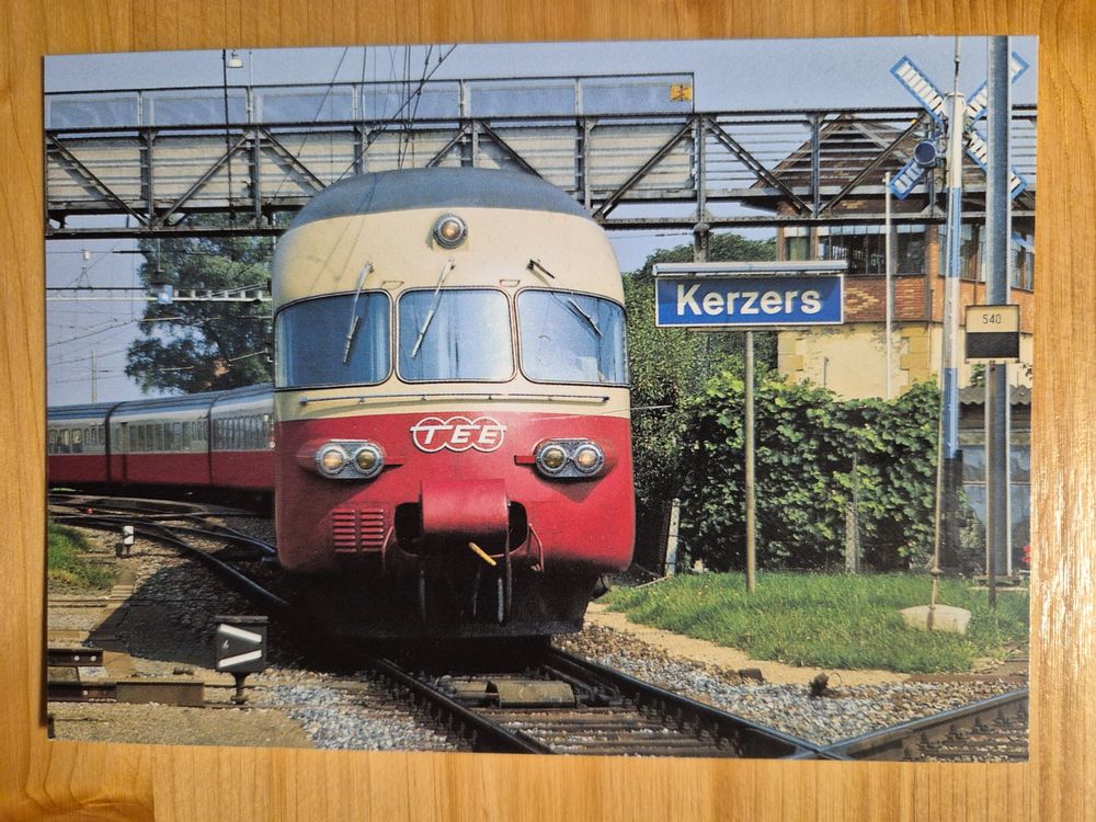RAe TEE II bei der Einfahrt in Kerzers/Chiètres am 20.8.1984 (Gebraucht ...