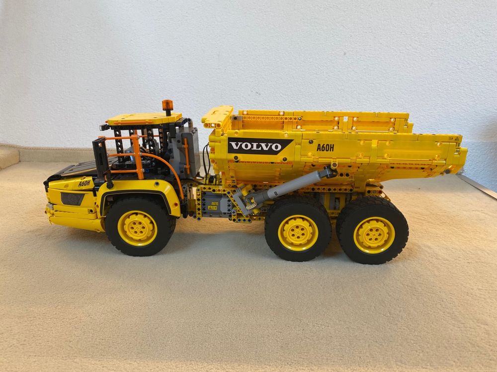 LEGO Knickgelenkter Volvo-Dumper (6x6); 42114, LEGO Technic | Kaufen ...