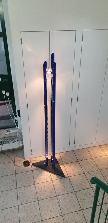 Liko Design CD/DVD Ständer/ Ständerlampe | Kaufen auf Ricardo