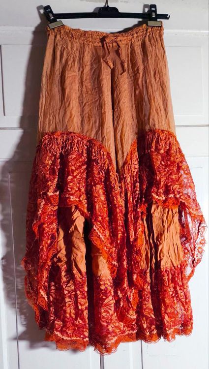 NEU Romantischer Maxirock mit Spitzen Gothik zu Free People (Neu ...