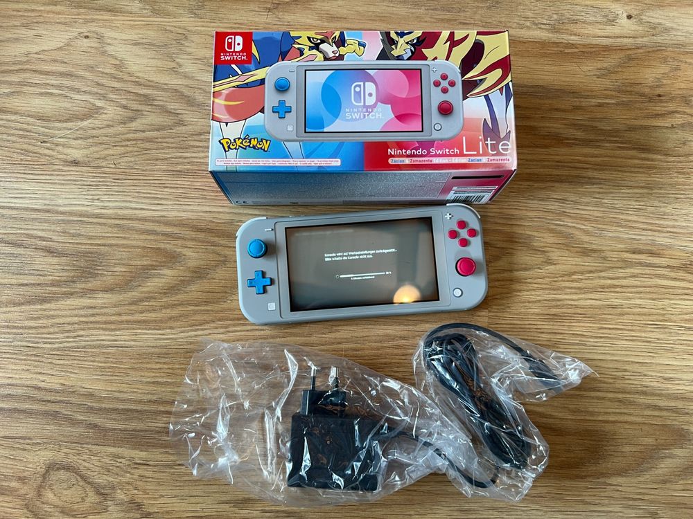 Nintendo Switch Lite -Zacian & Zamazenta-Edition mit OVP (Gebraucht) in ...