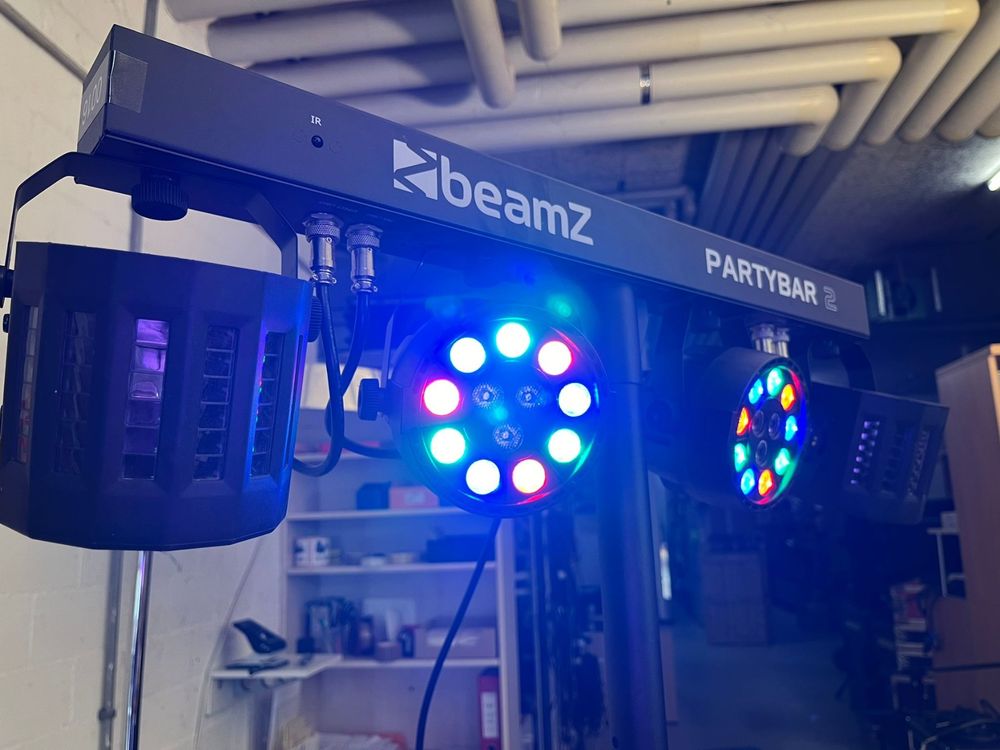 BeamZ Partybar 2 mit 4 Lichteffektstücken (Gebraucht) in Schaffhausen ...