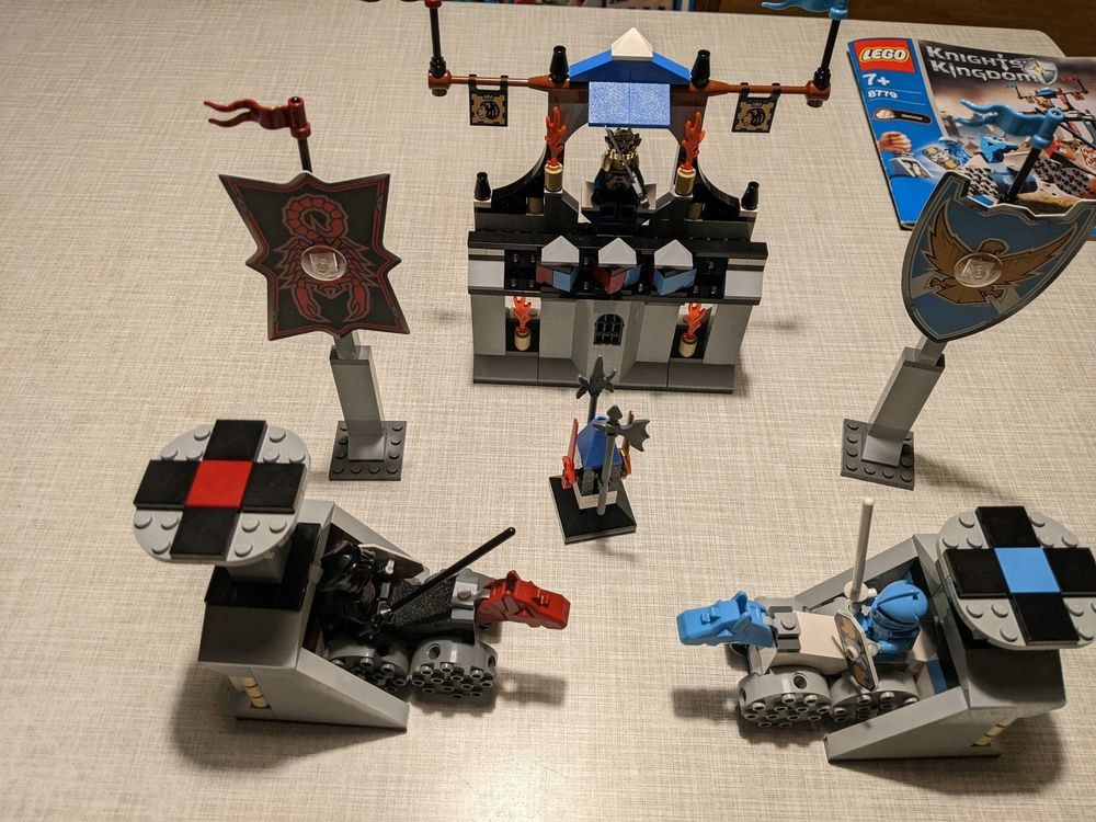 Lego King's Castle 8779 aus dem Jahr 2004 (Gebraucht) in Hinwil für CHF ...