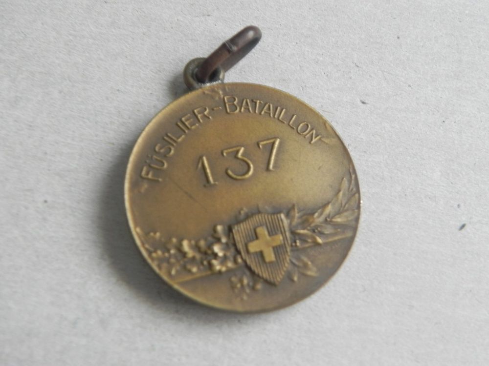 Medaille Schweiz Militär Grenzbesetzung 1914-18 Füs.Bat. 137 (Gebraucht) in Siebnen für CHF 49 ...