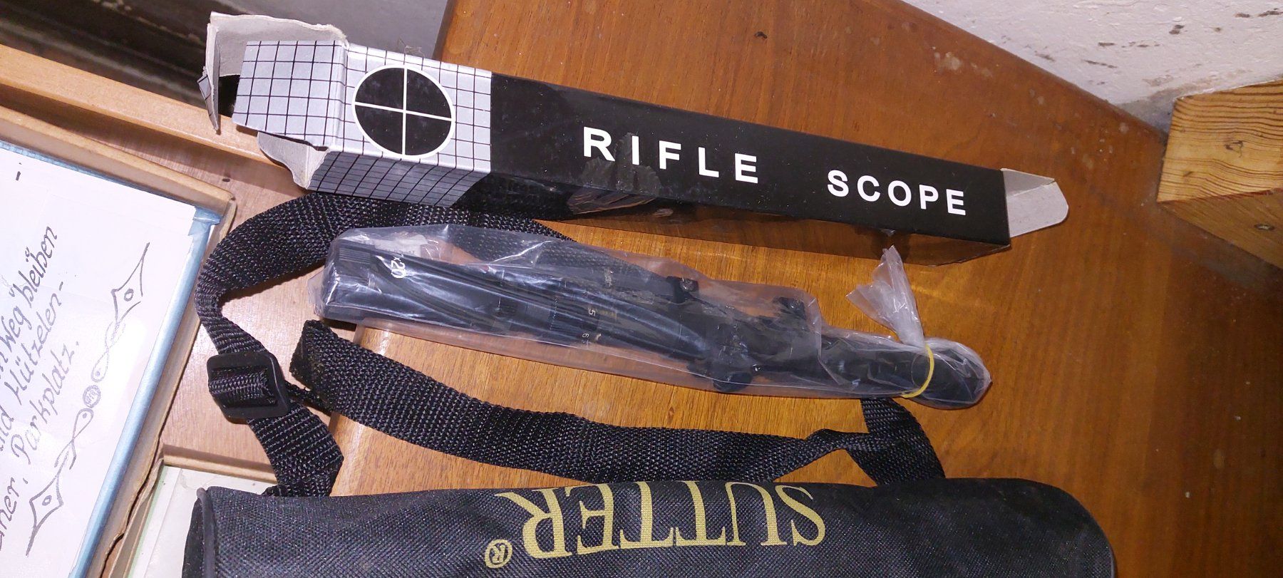 Armbrust mit Holz Schaft Zielfernrohr und ca 40 Pfeile (Gebraucht) in ...