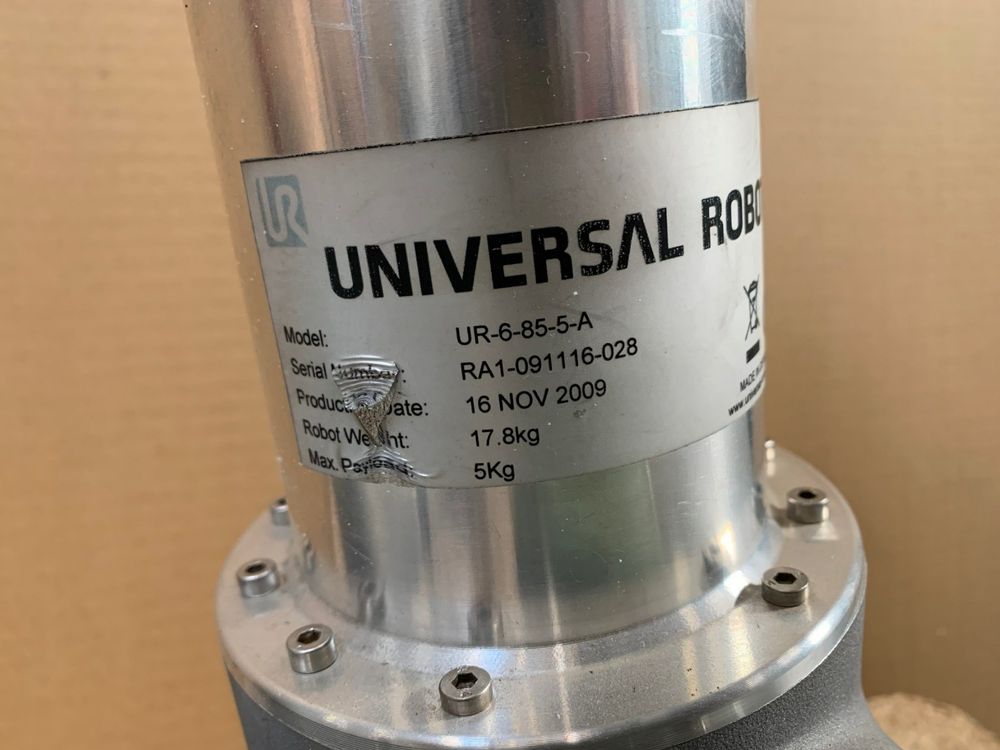 UR6 Roboter von UNIVERSAL ROBOTS (Defekt) in Oberkirch LU für CHF 2705 ...