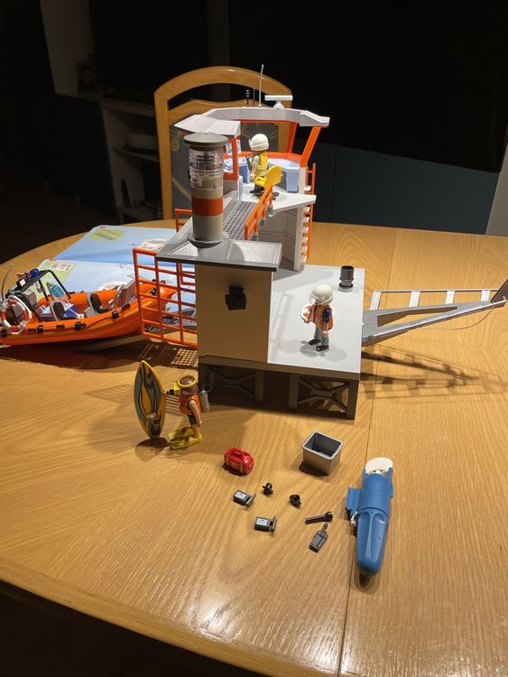 Meer-Rettung Baywatch mit Schnellboot Leuchtturm playmobil (Gebraucht) in Staffelbach für CHF 19 ...