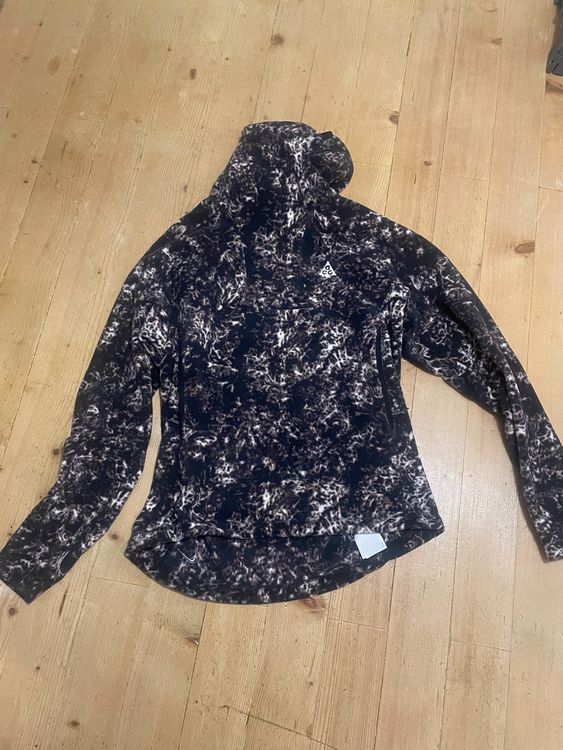 NIKE ACG 2 polaires Polartec XL et M (Gebraucht) in Estavayer-le-Lac für CHF 50 – mit Lieferung ...