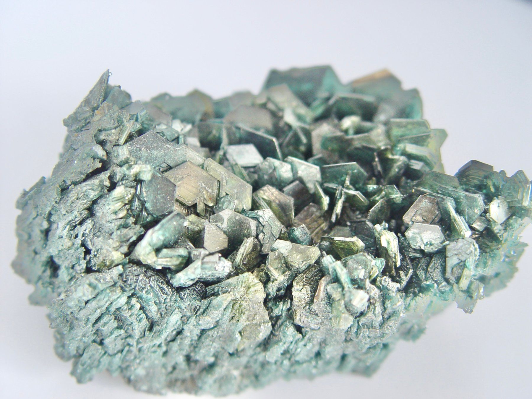 Mineral (Synthetischer Korund?) (Gebraucht) in Henggart für CHF 1 – mit ...