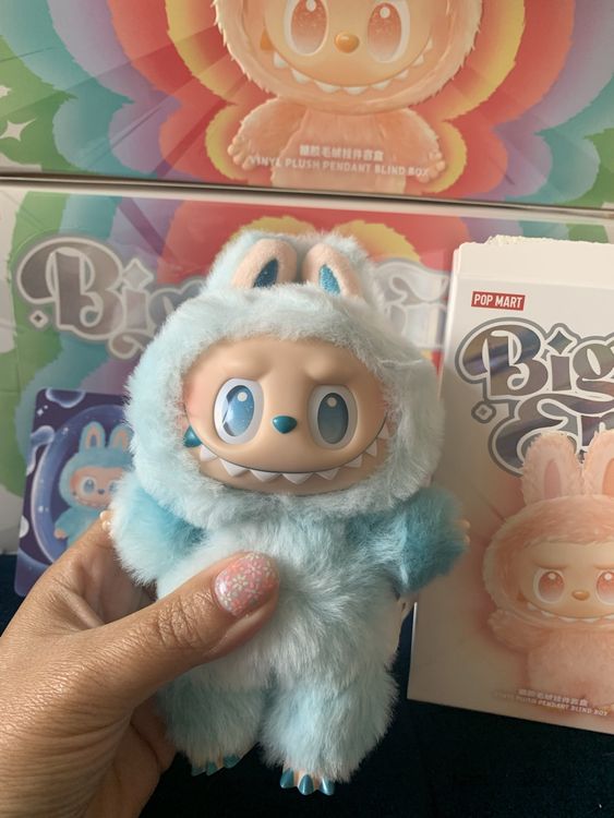 Labubu big into energy- HOPE (Neuf (Voir description)) à Zürich pour ...