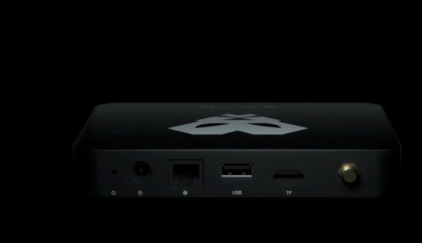 Helium Hotspot miner - Panther X2 - NEU (Neu und originalverpackt) in ...