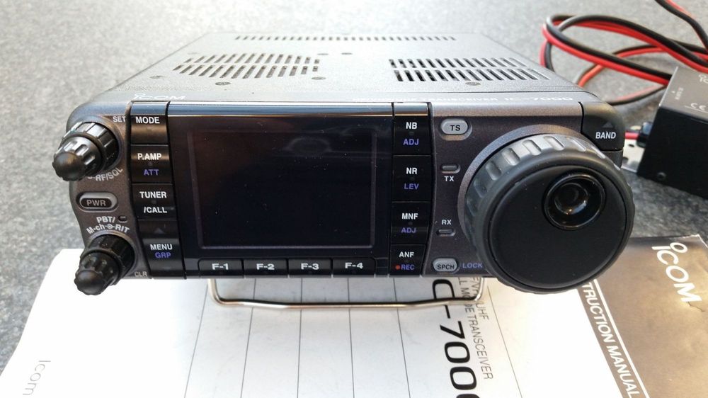 Icom IC-7000 HF/VHF/UHF All Mode Tranceiver (Gebraucht) in ...