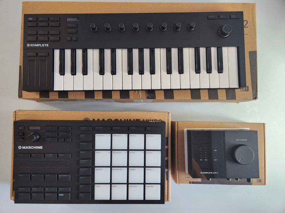 Komplete 15 Ultimate + hardware + 3 spitfire library (Gebraucht) in ...