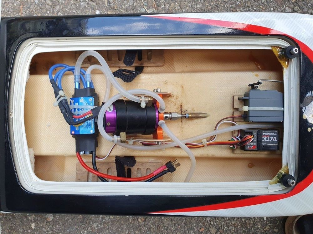 RC Modellboot Apparition (Gebraucht) in für CHF 141 – nur Abholung auf ...