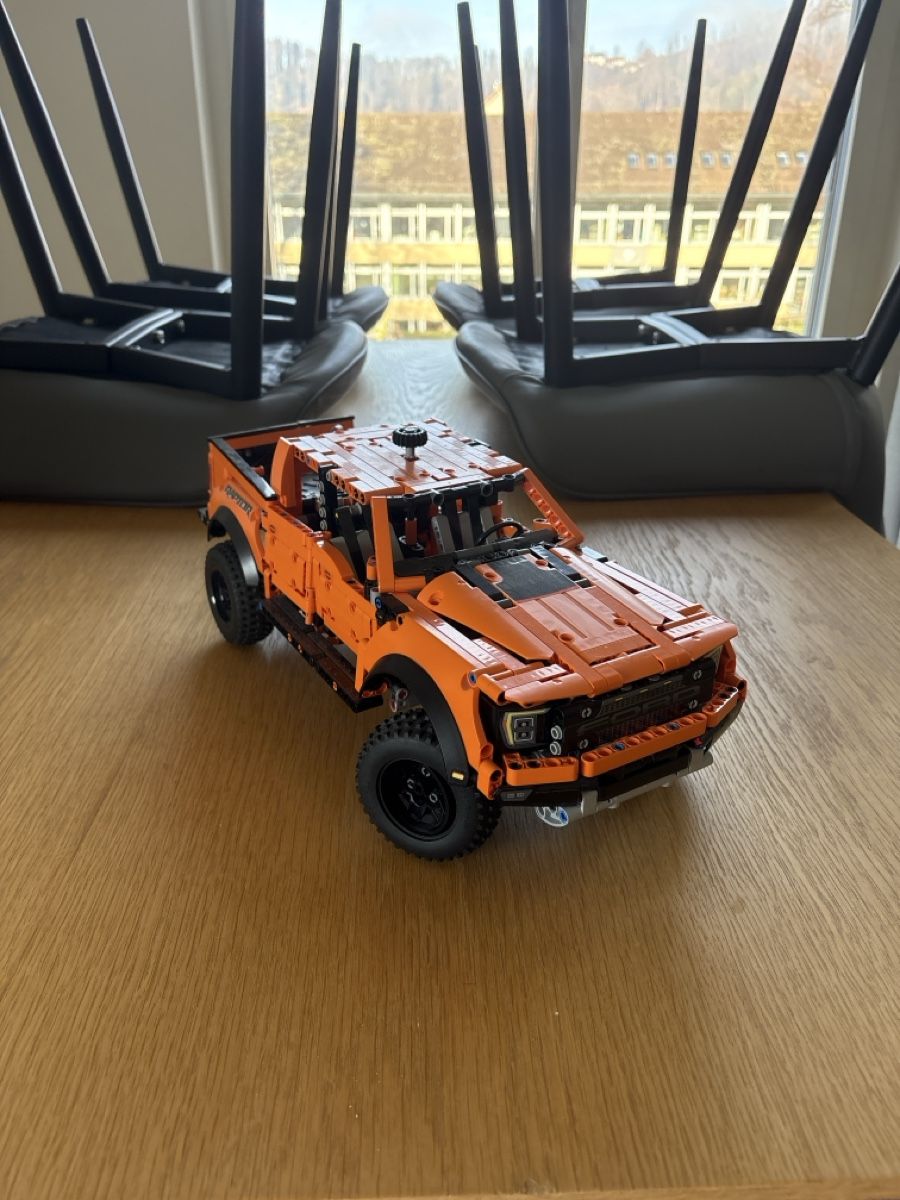 Lego Technic Ford F-150 Raptor 42126, neuwertig, komplett (Gebraucht ...