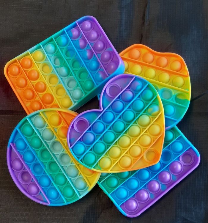 BUBBLE POP PUSH – Fidget Toy – Rainbow (Neu (gemäss Beschreibung)) in ...