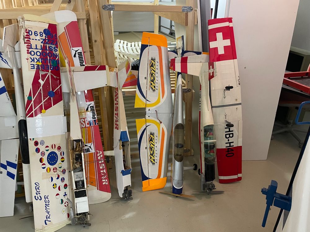 6St. RC Benziner Flüger (Gebraucht) in Bösingen für CHF 59 – nur Abholung auf Ricardo kaufen