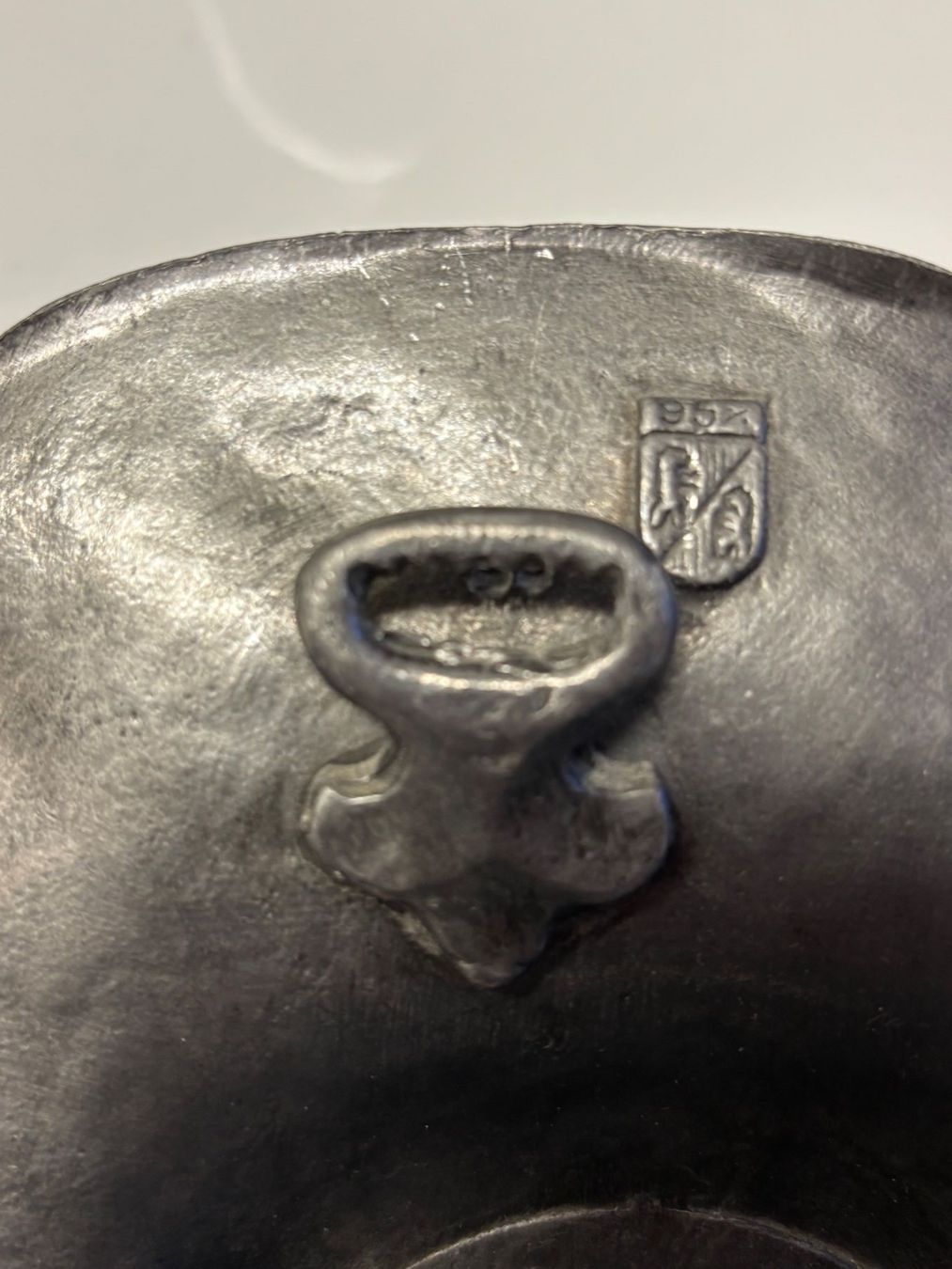 Antike französische Zinn-Wanduhr im Jugendstil G.B. Paris (Gebraucht ...