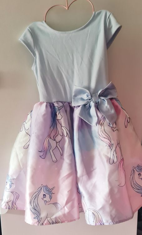 Robe licorne H&M, 122/128, parfaite pour l'été! 🎀🦄 (Gebraucht) in Epagny für CHF 10 – mit ...