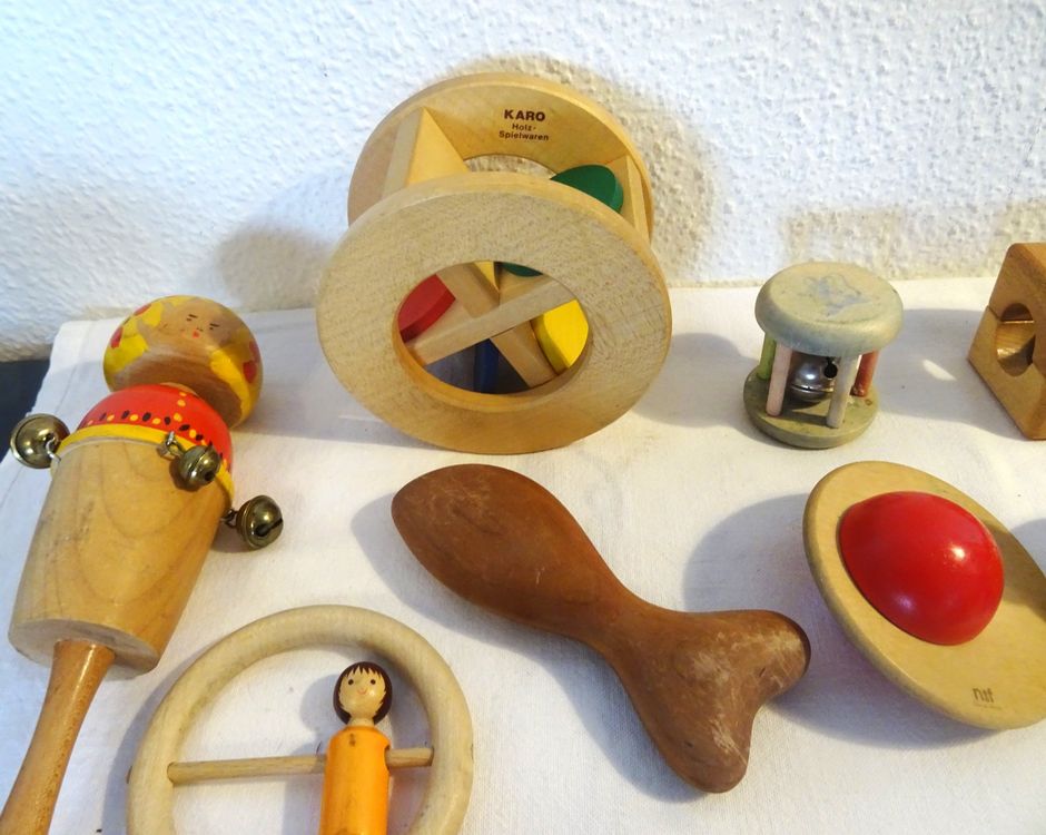 Viele ältere Holzspielzeuge fürs Baby NAEF / HABA / BRIO (Gebraucht) in ...