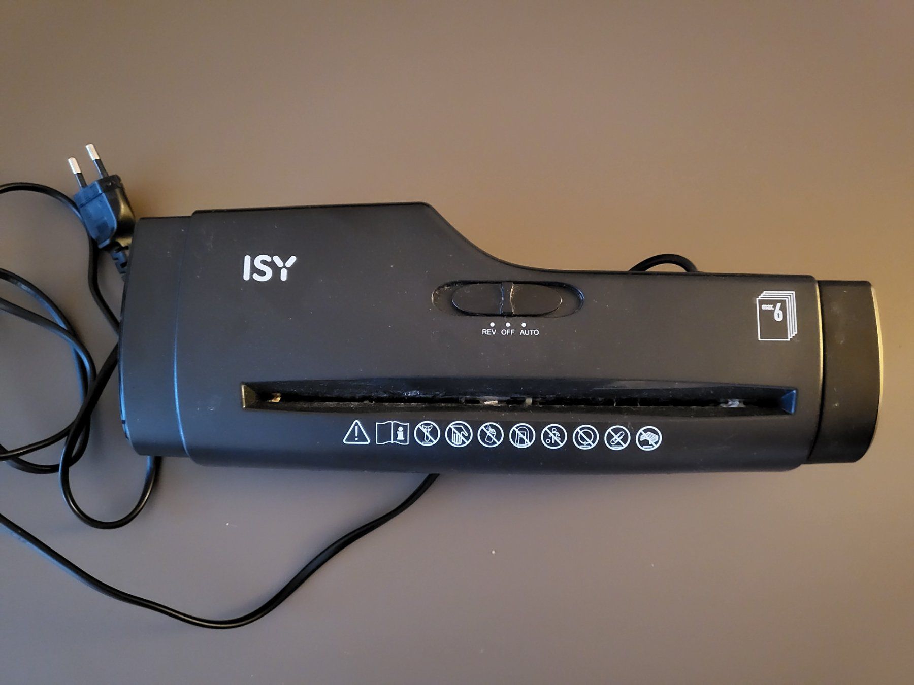 Aktenvernichter ISY IOE-715,Top Zustand,wenig benutzt! (Gebraucht) in ...